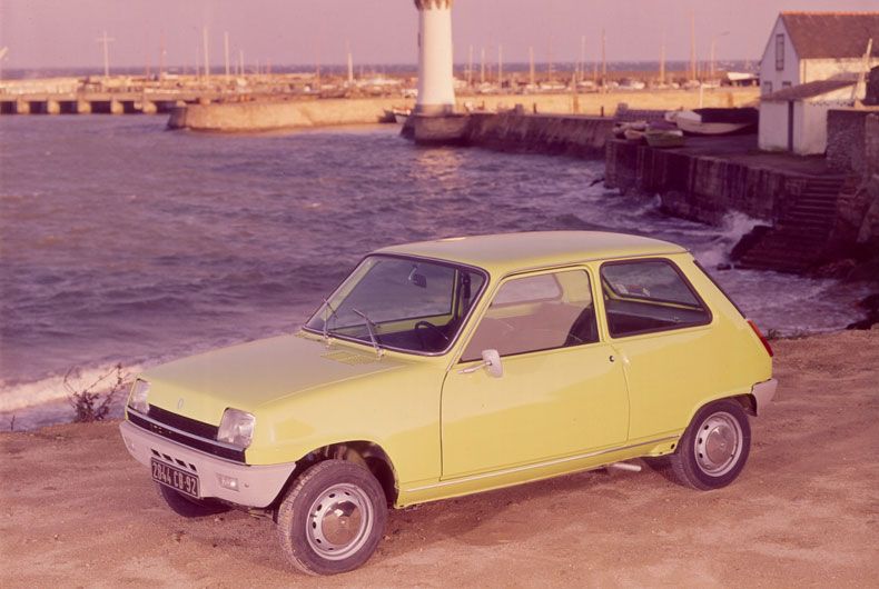 Renault 5, Supercar of the seventies and eighties