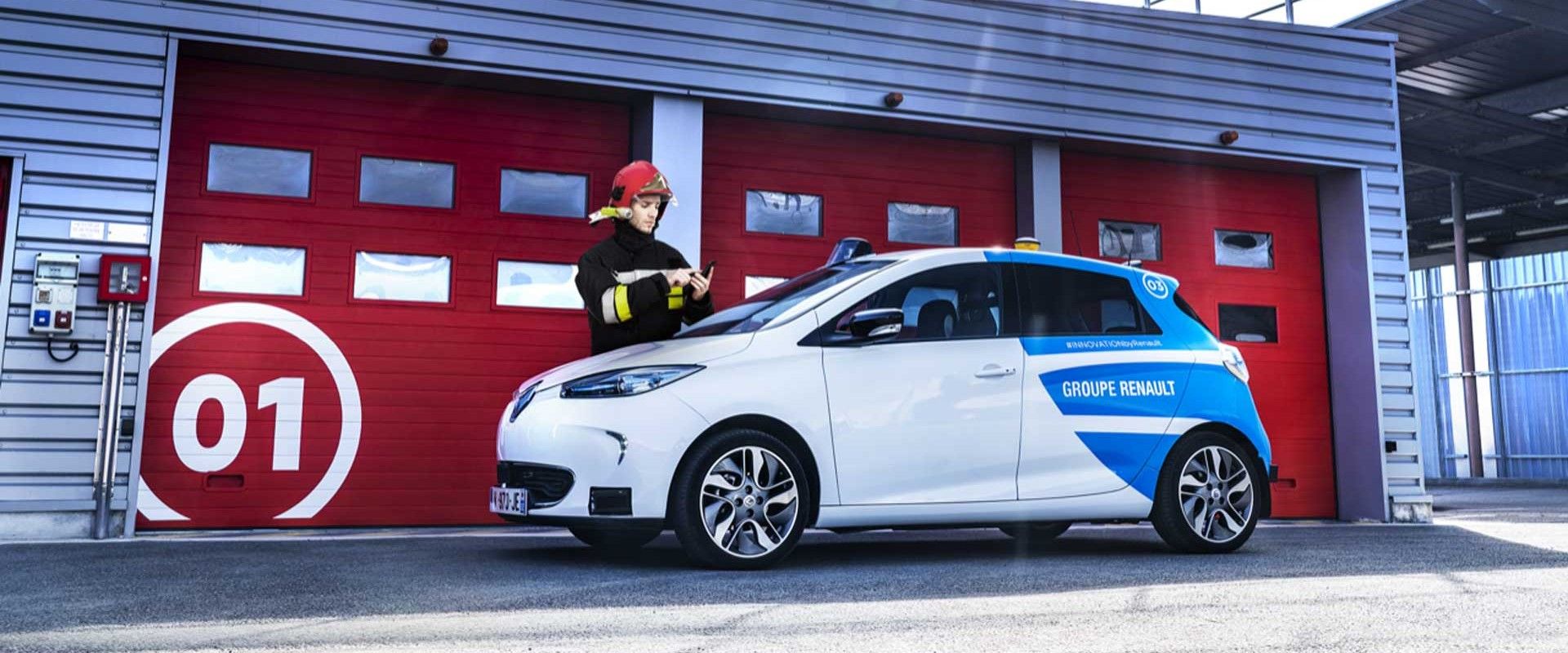 Road Safety: Groupe Renault joins forces with firefighters