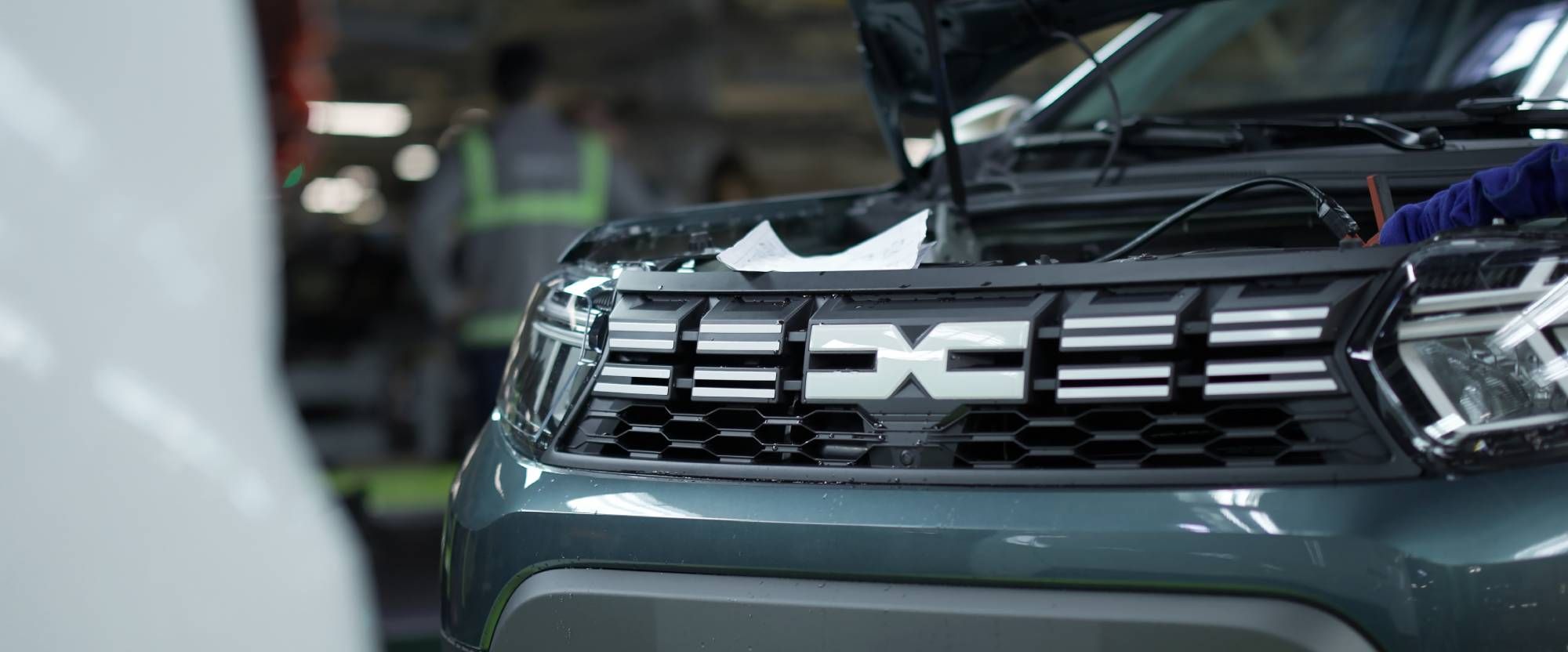 Dacia’s industrial feat to revamp its vehicles’ brand identity