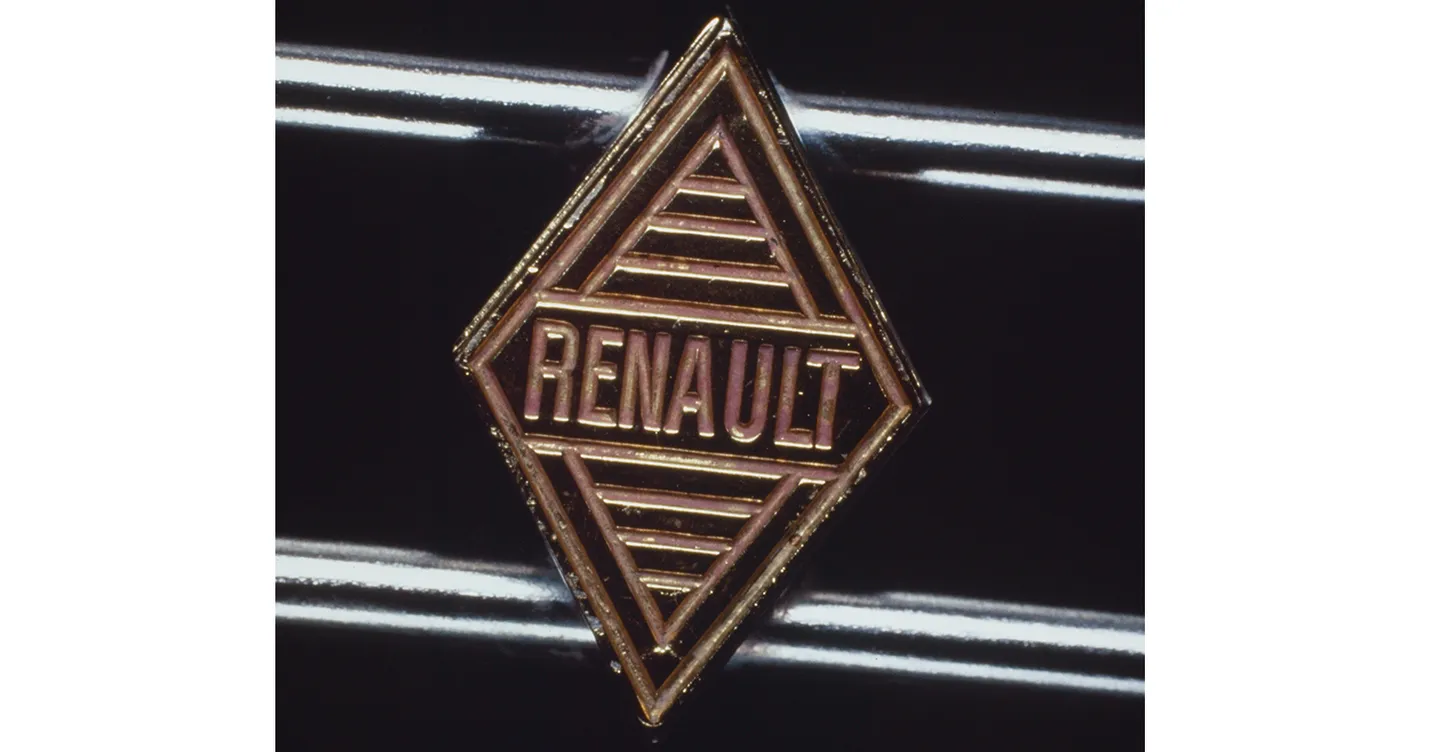 New Renault logo: a Renaulution for the diamond