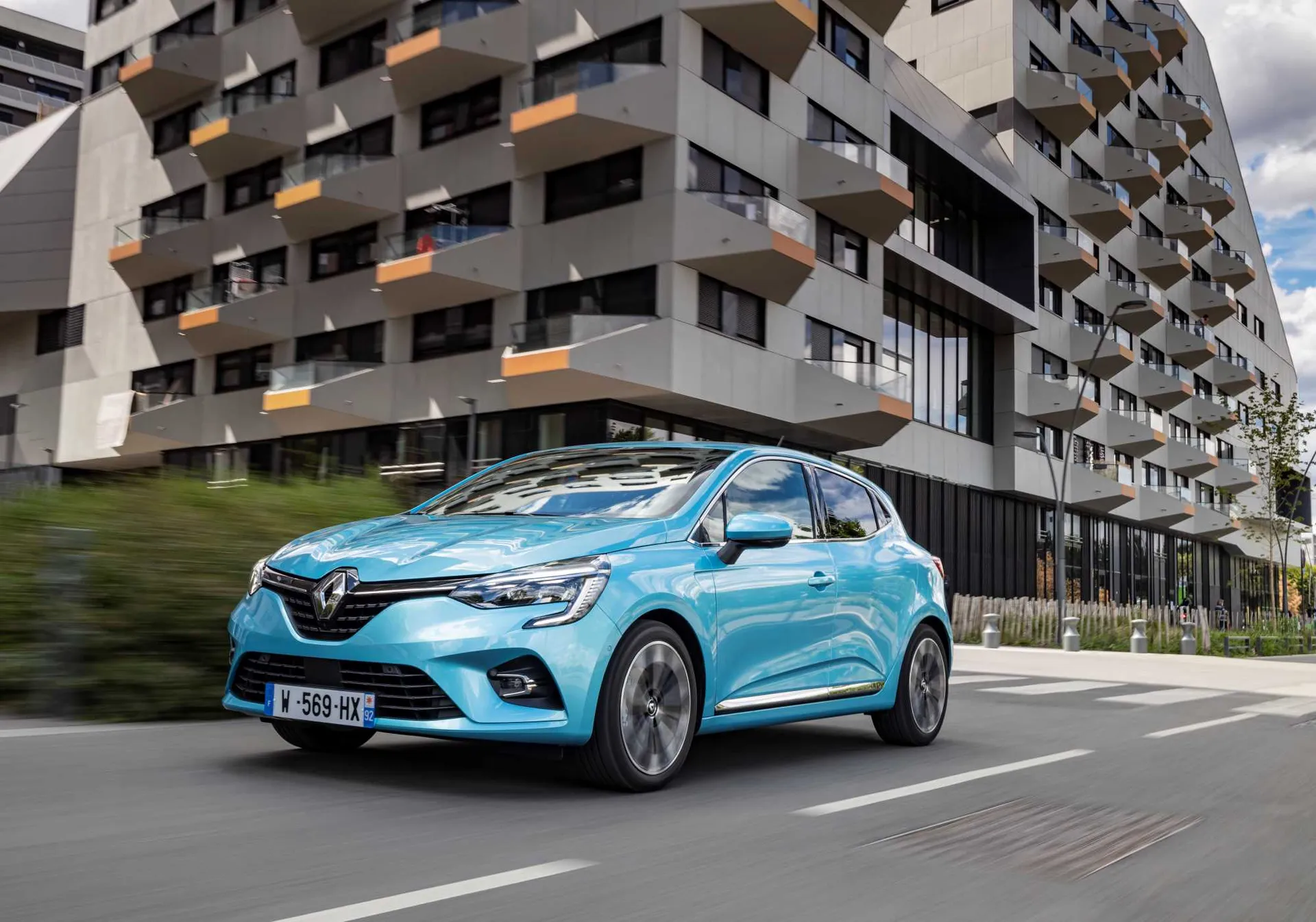 New Clio E-TECH Hybrid
