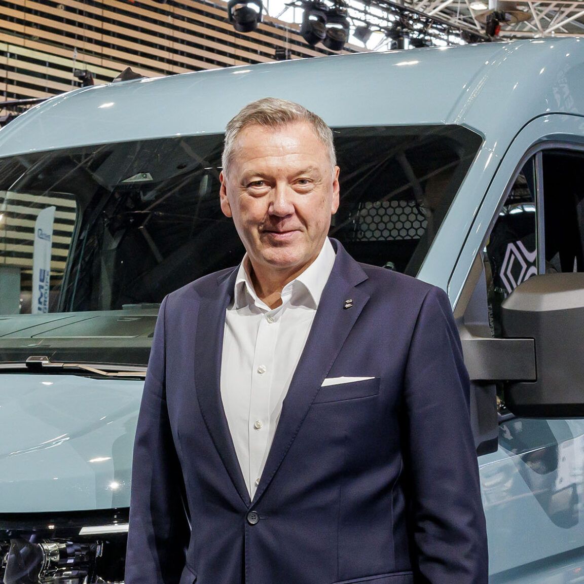 Véhicules utilitaires : pour Heinz-Jürgen Löw, Renault vise le leadership du marché, grâce à l ...