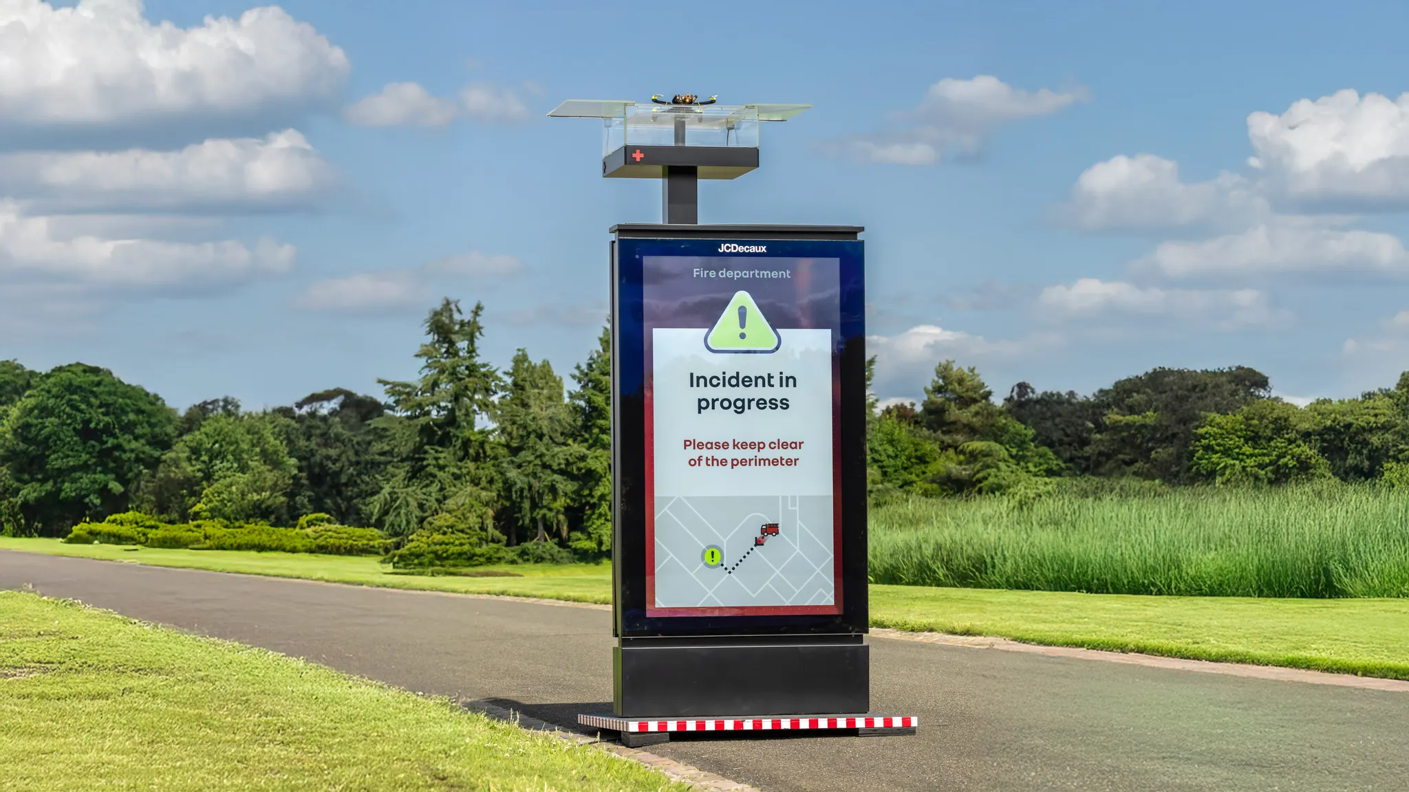 A new kind of rescue vehicle: vision 4rescue dedicated to civil ...