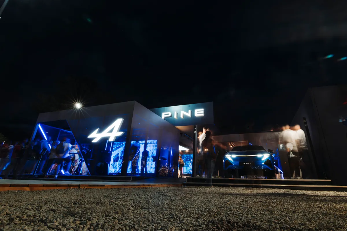 Alpine Cars creates a multi-sensory experience forits fans. - Renault Group