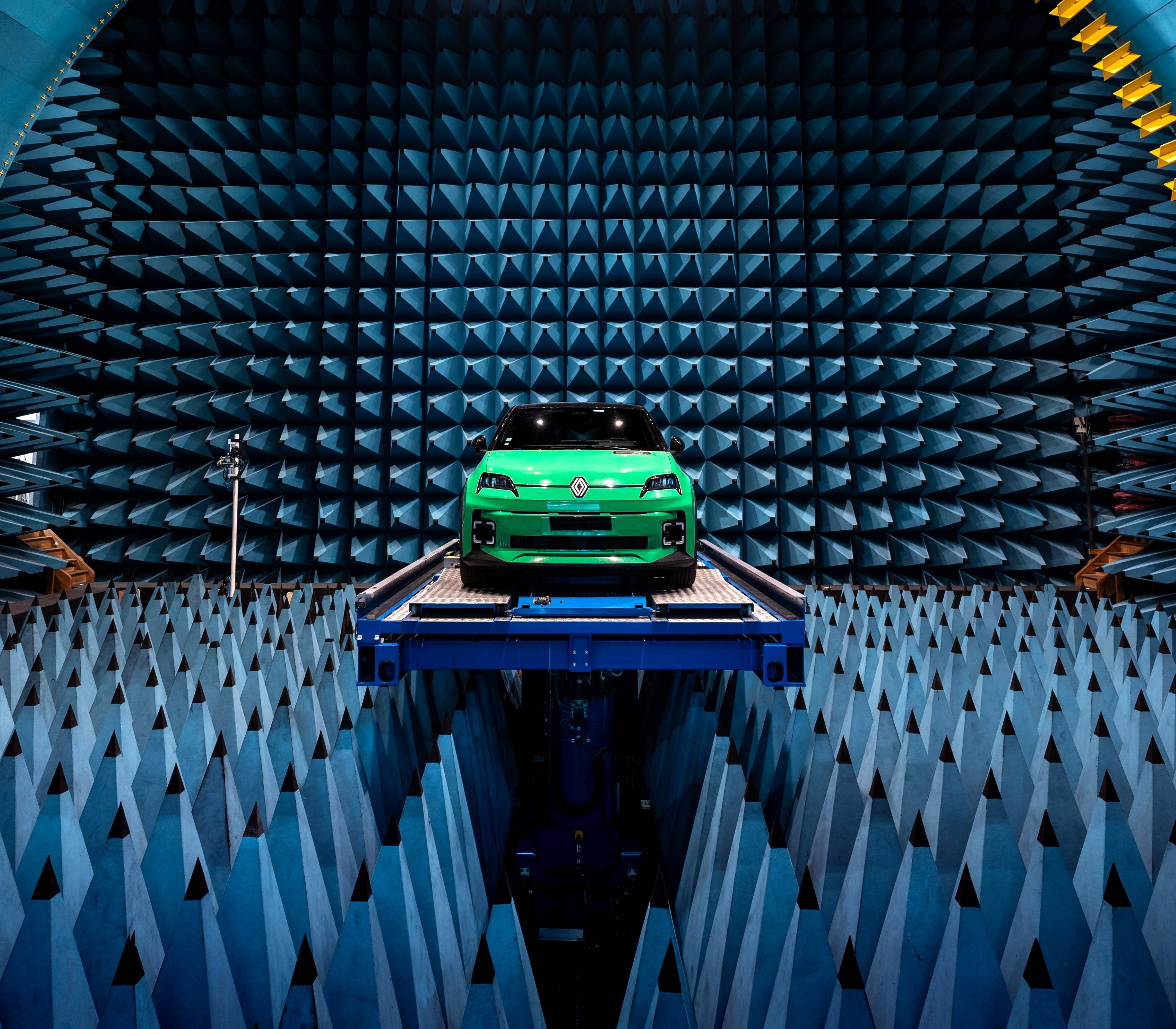 Centre Technique d’Aubevoye : la fiabilité Renault Group à l’épreuve du ...