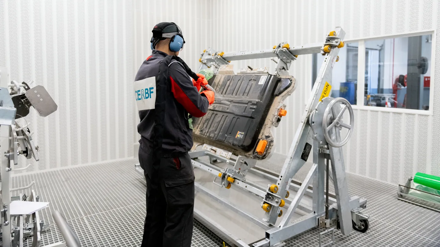 Refactory: The Flins site enters the circle of the circular economy ...