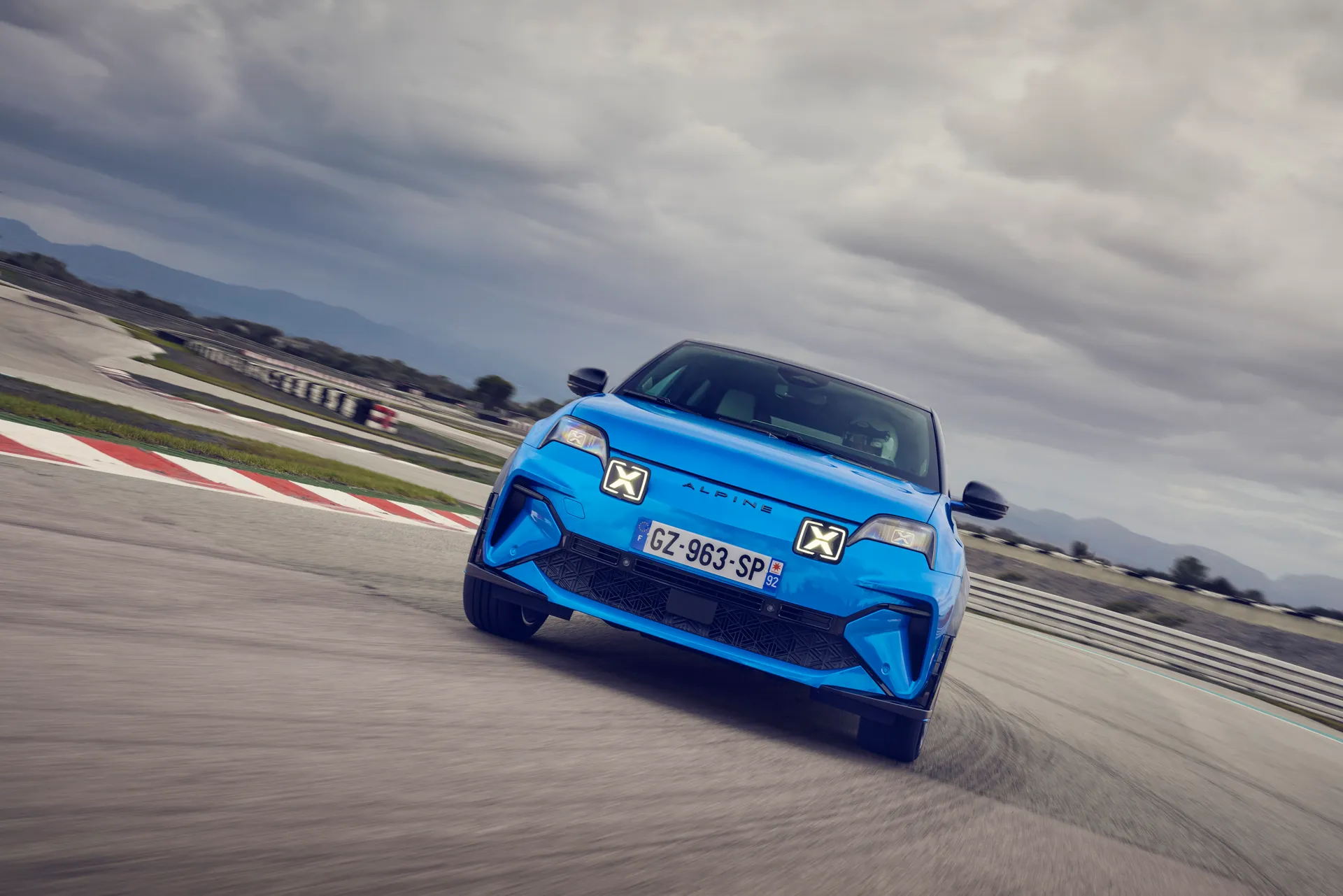How comparing electric vehicles ? - Renault Group